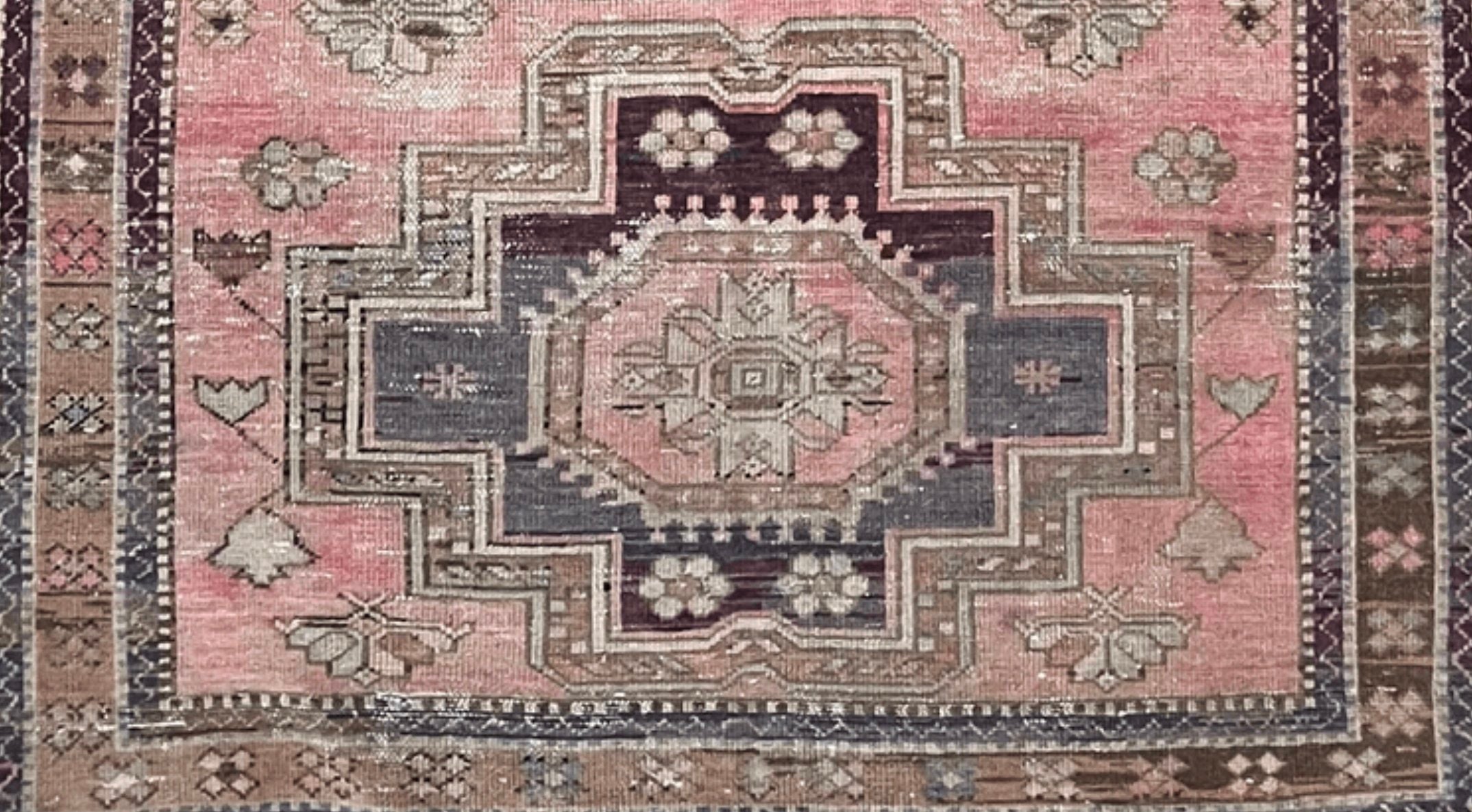 Vintage – Artisan Rug Gallery